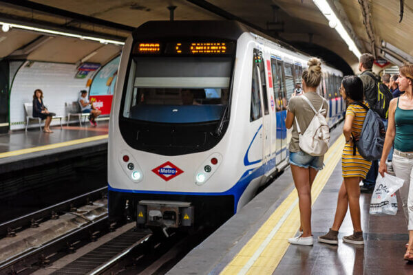 Getting around Madrid : the complete Madrid public transport guide ...